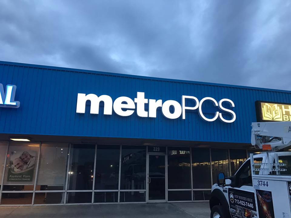 Outdoor Signs For Business | Exterior Building Signs Toronto