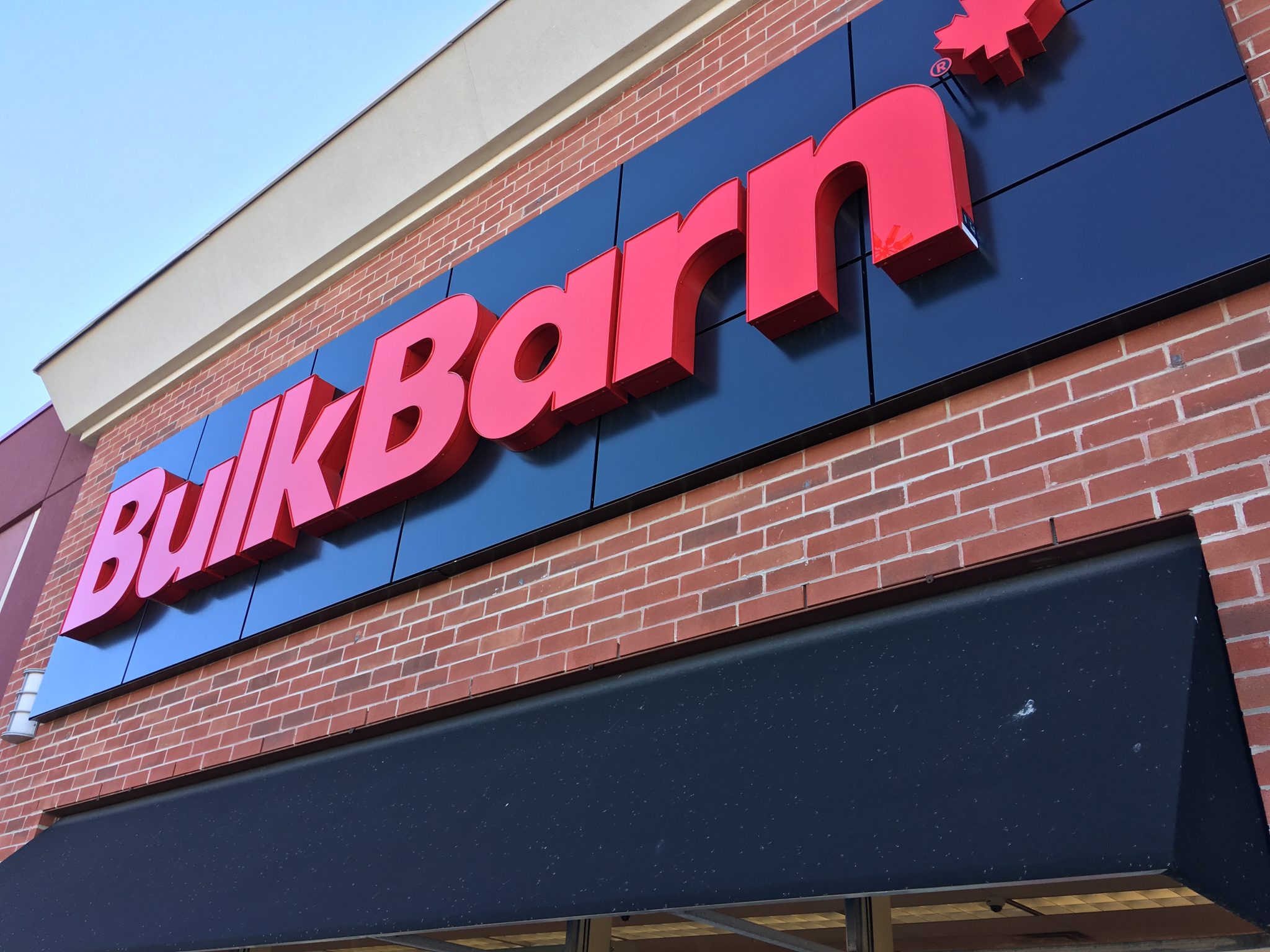 Outdoor Signs For Business | Exterior Building Signs Toronto